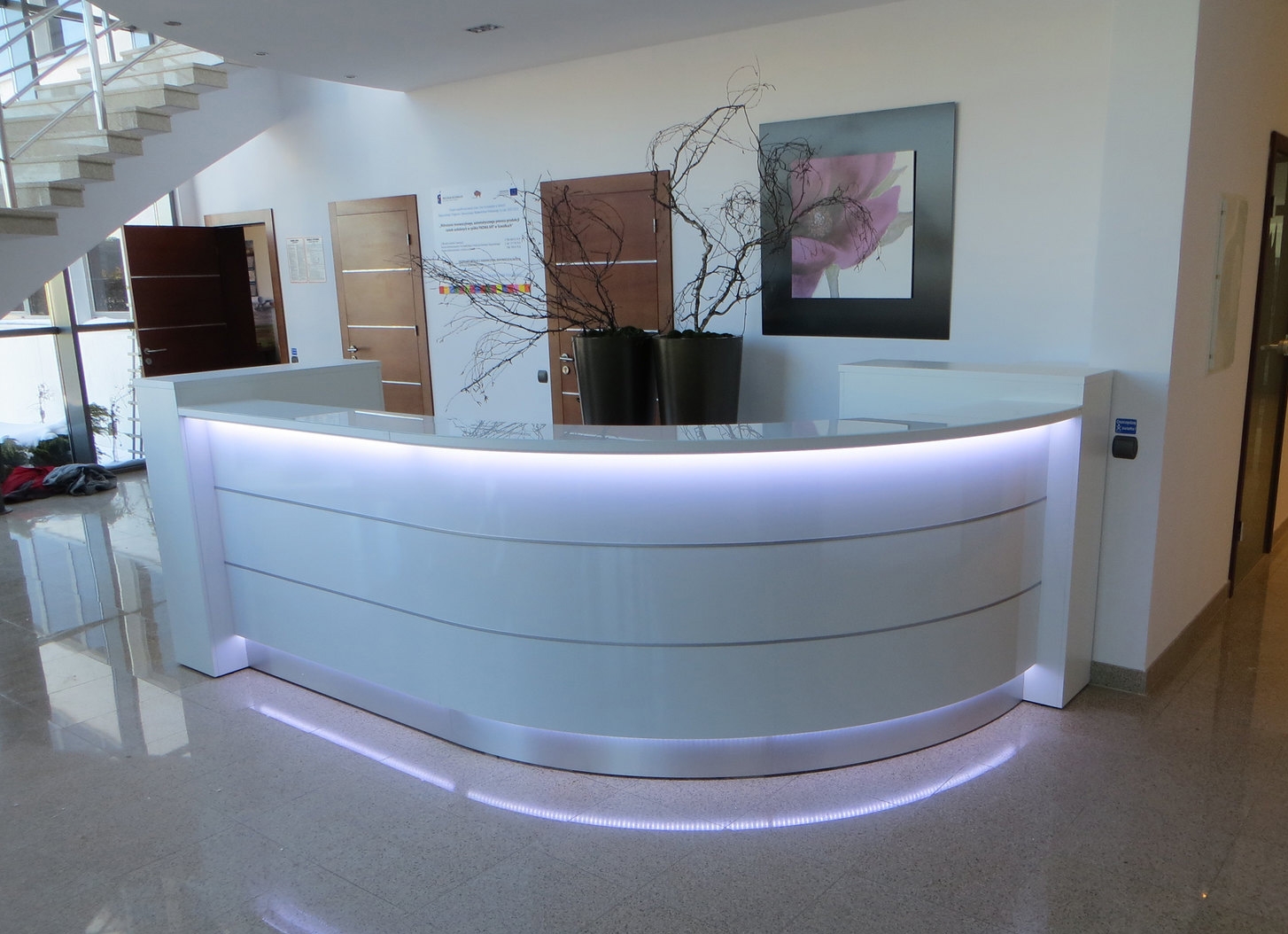 MDD Valde 126" LAF Corner Reception Desk