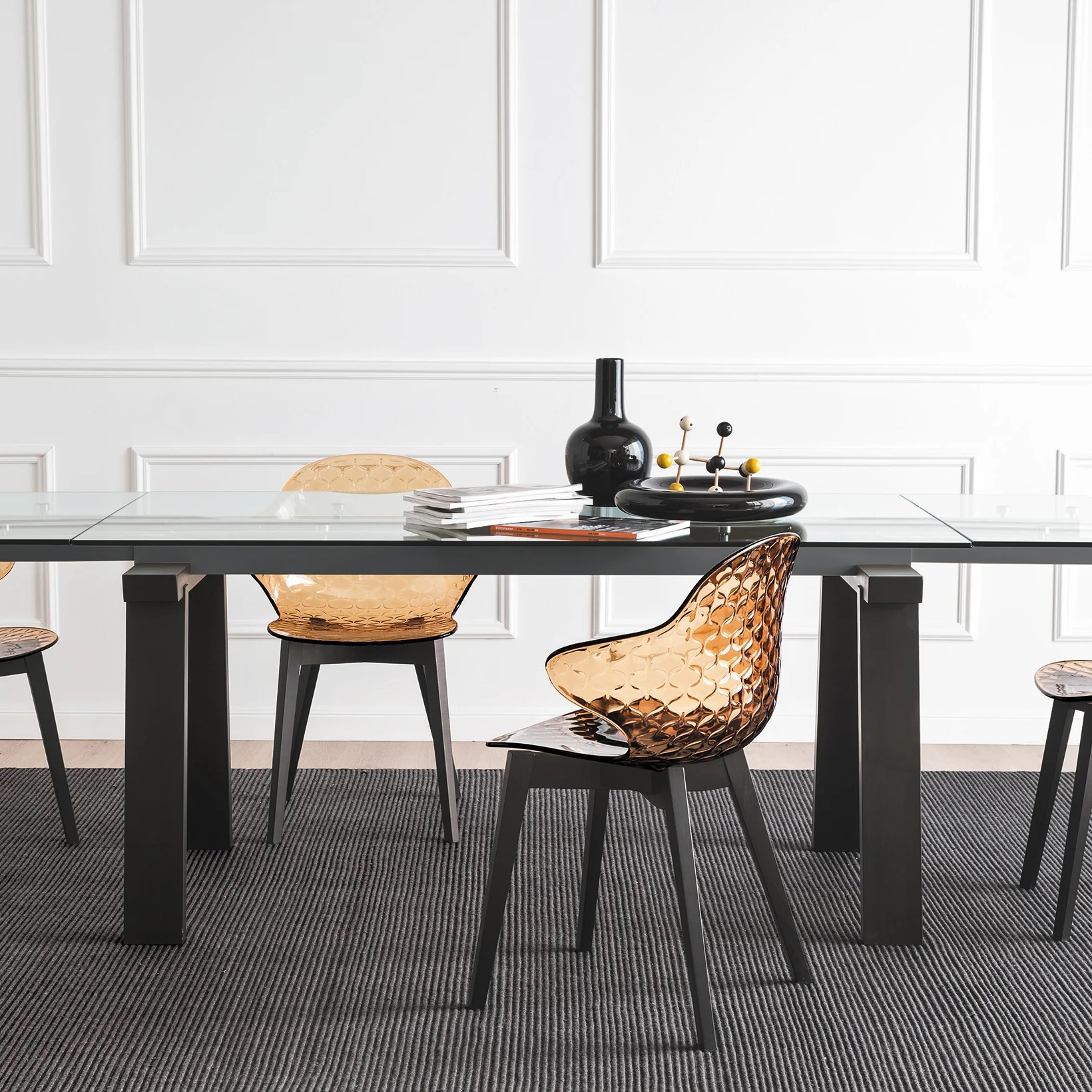 Calligaris Levante W55.1"/86.6" Rectangular Dining Table, Transparent ...