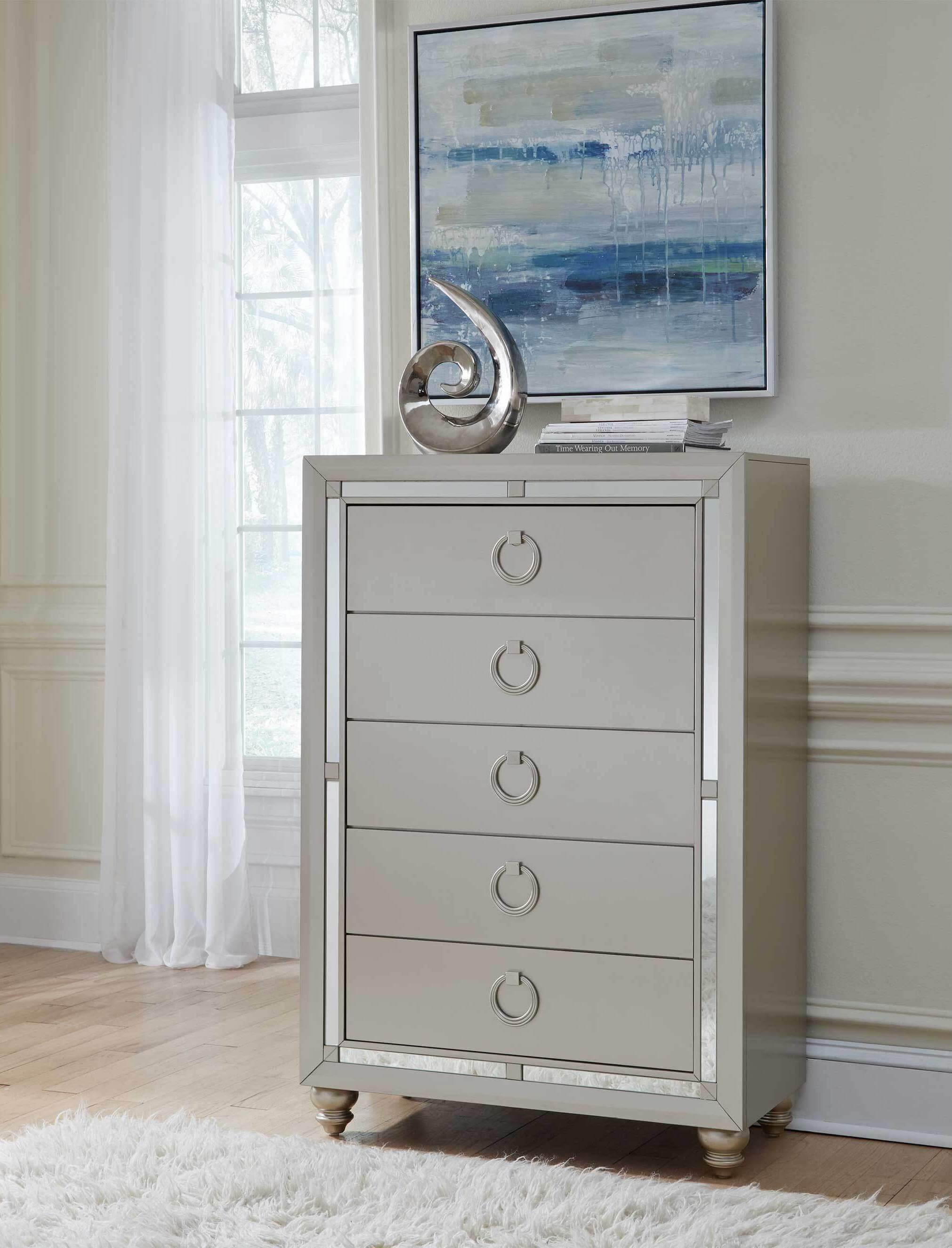Global Riley Tufted Bedroom Set, Silver